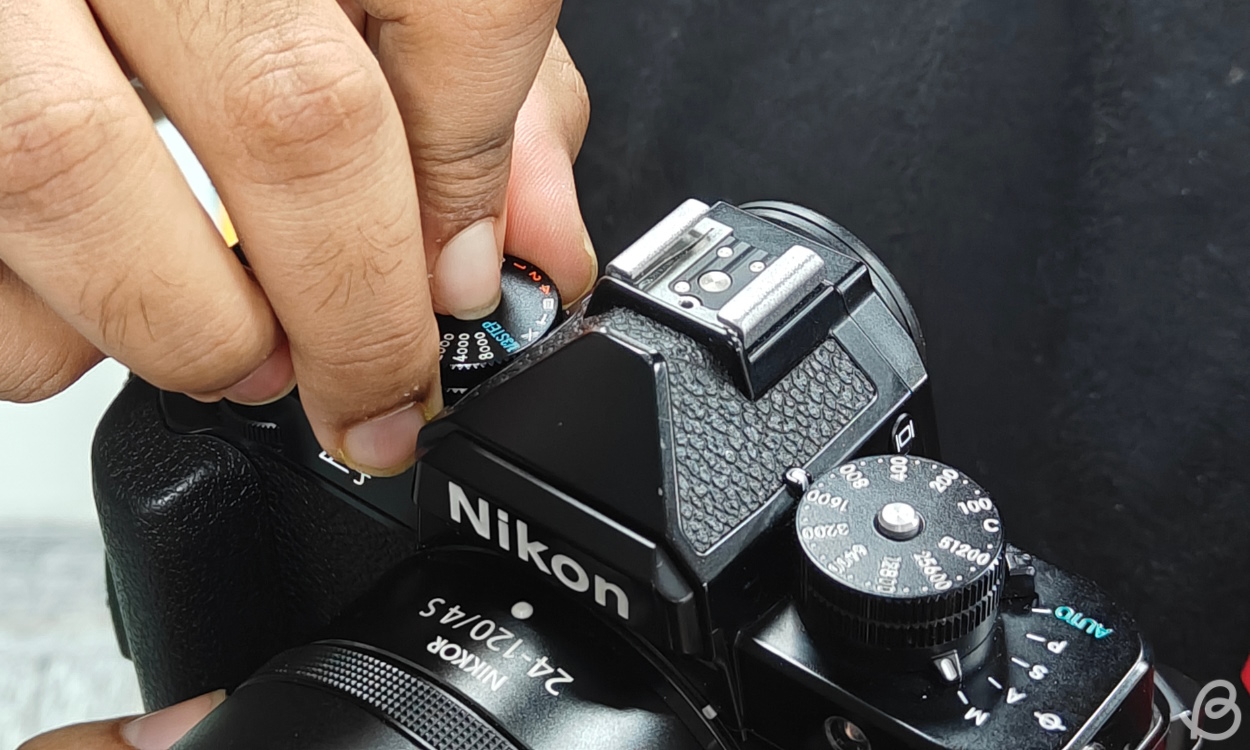 Nikon ZF Review: Modern Mirrorless Meets Vintage Style | Beebom