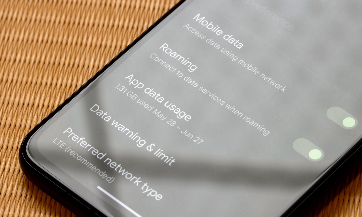 6 Signs to Know If Your Phone Is Hacked | Beebom