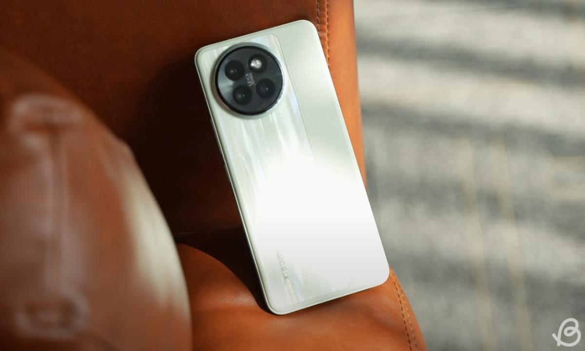 List of Android 15 Compatible Devices | Beebom