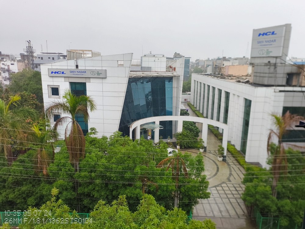 CMF Phone 1 Review: Well-Designed or Over-Engineered? | Beebom