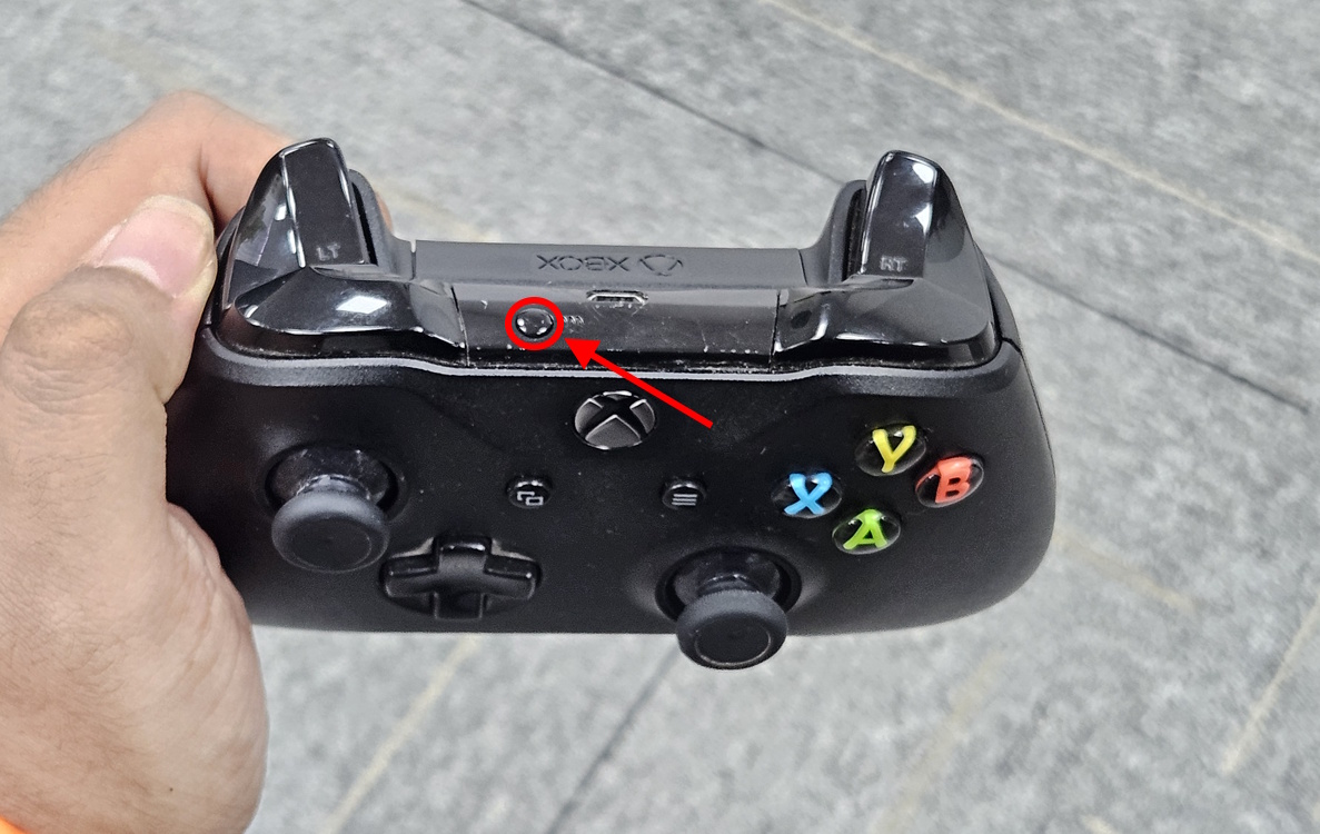 How to Connect Xbox Controller to Phone (2024) | Beebom