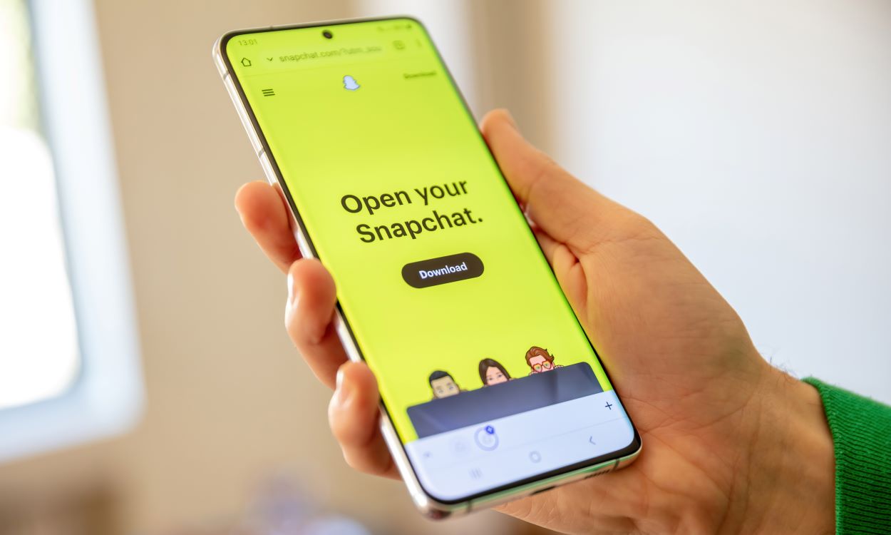 Brace Yourself! Snapchat Is Adding More Ads to More Places | Beebom