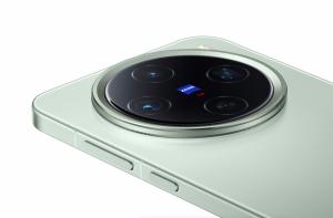 The Vivo X200 Pro Mini Is the Small Phone That We All Deserve | Beebom