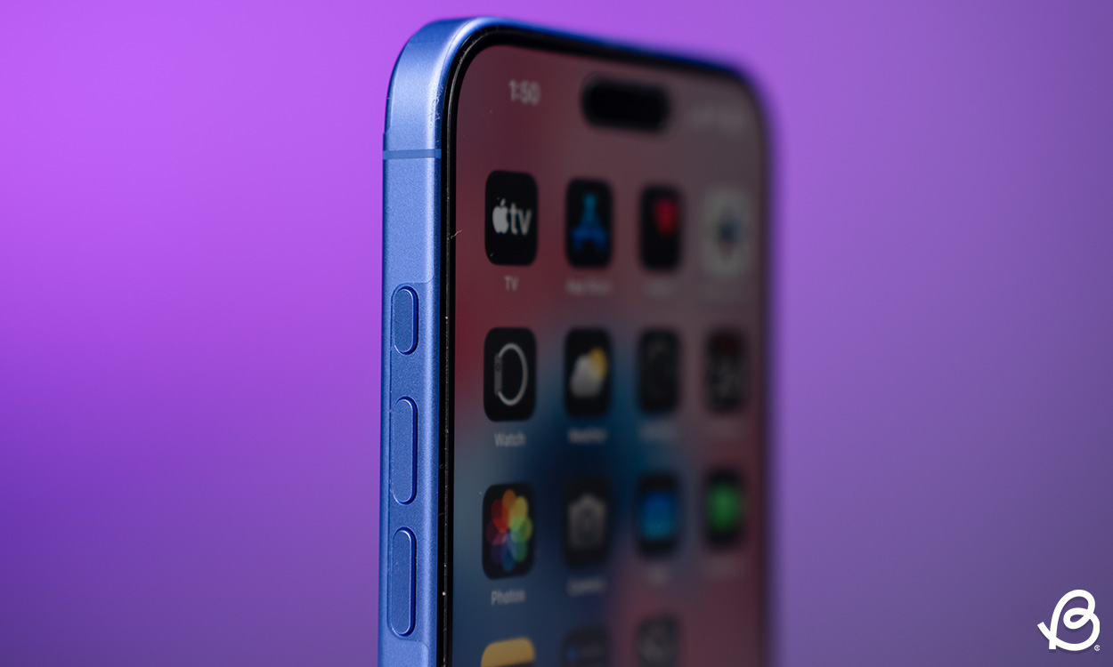 Apple Shifts iPhone 17 Early Development to India for the First Time ...