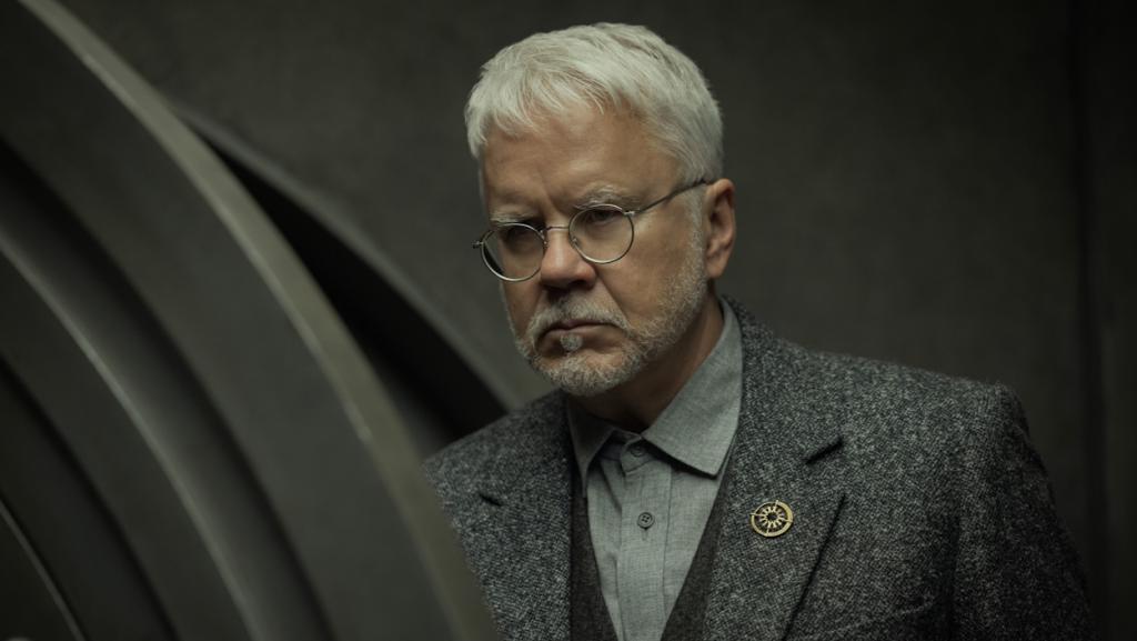 Silo Cast: All Reappearing and New Characters in Season 2 | Beebom