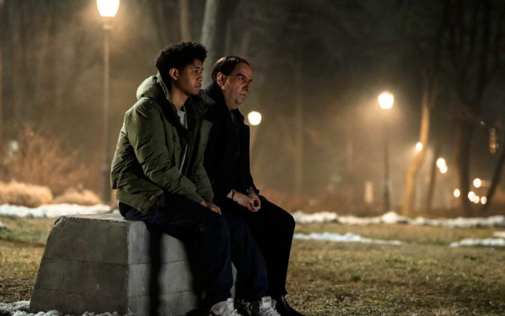 The Penguin Episode 8 Ending Explained: Bat Signal Shows Batman Is Back | Beebom