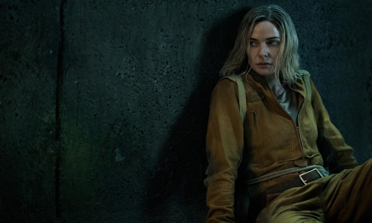 Silo Cast: All Reappearing and New Characters in Season 2 | Beebom