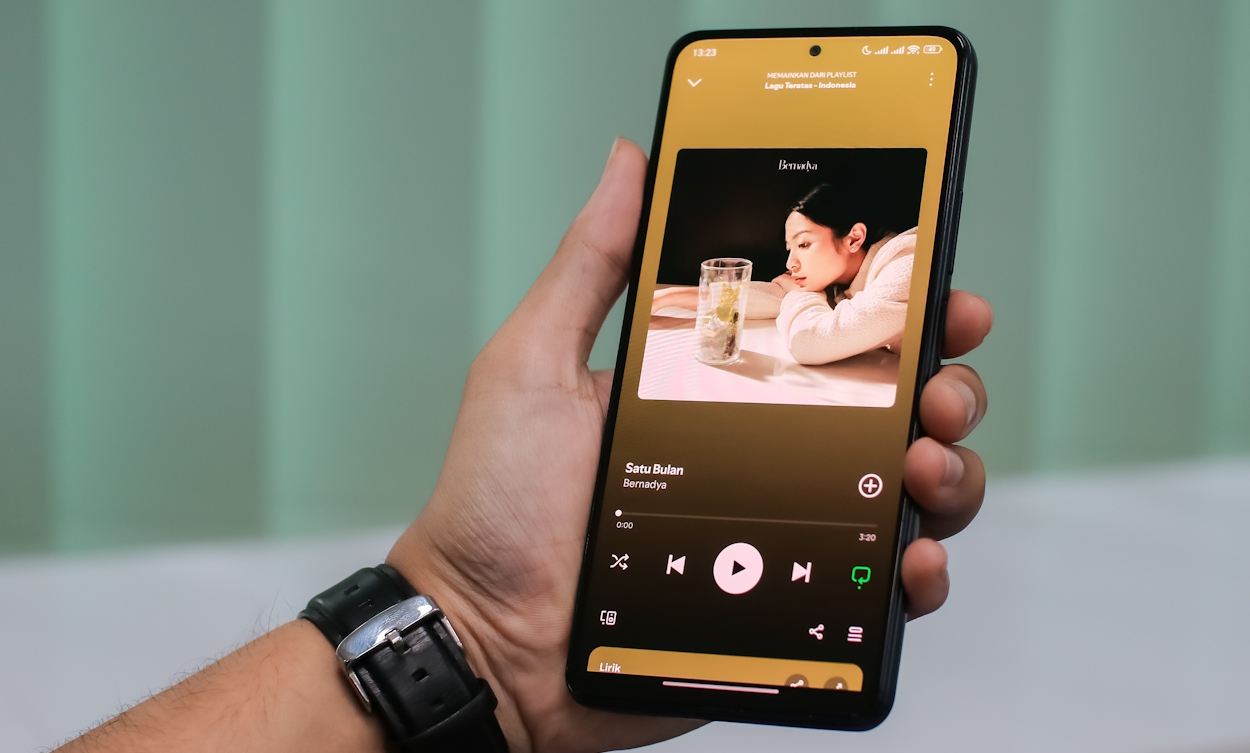 Spotify Cracks Down on Mod APKs to Stop Freeloaders | Beebom