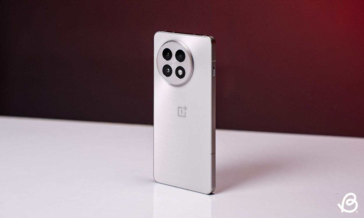 OnePlus 13R Review: A Safe Bet, But Is It Enough? | Beebom